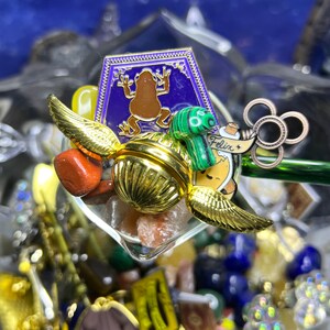 Wizarding Potter Themed Crystal Confetti Scoop / Wizarding World ...