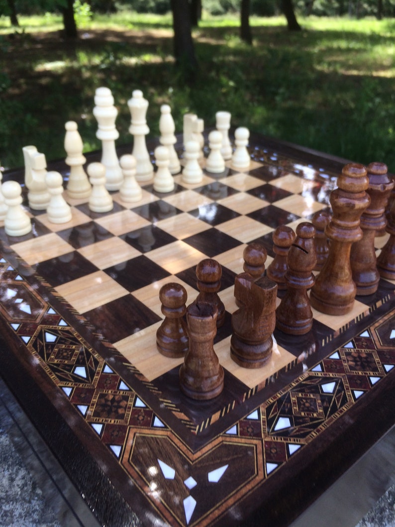 Walnut Pattern VIP Chess Set, VIP Chess Set With Marble Pattern Wooden ...