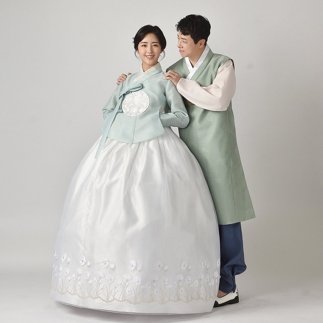 Korean Couple Wedding Hanbok - ARISOL - Etsy
