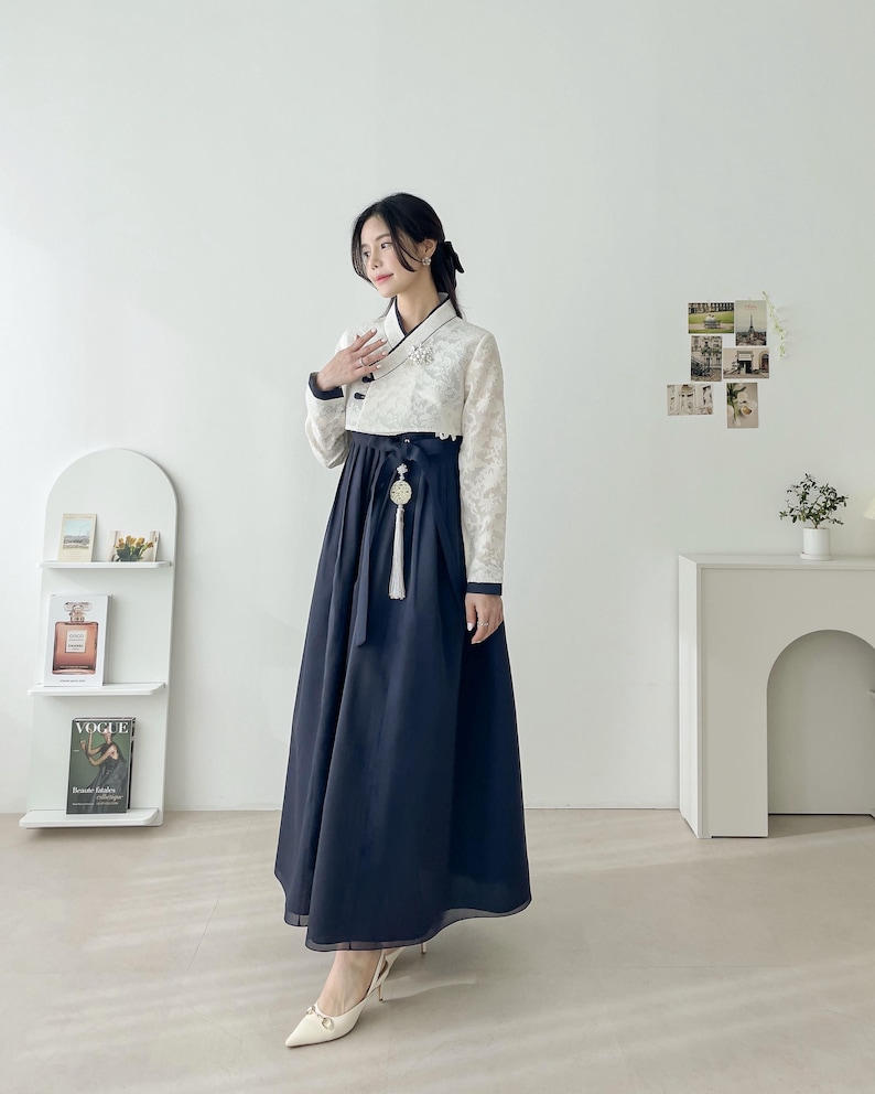 Korean Women's Modern Hanbok Daily Hanbok for Fall and Winter- Veiesa ...