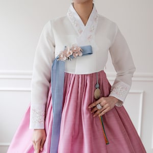 Korean Women's Hanbok - Wedding, Event, Birthday Order Hanbok -HUIYEON ...