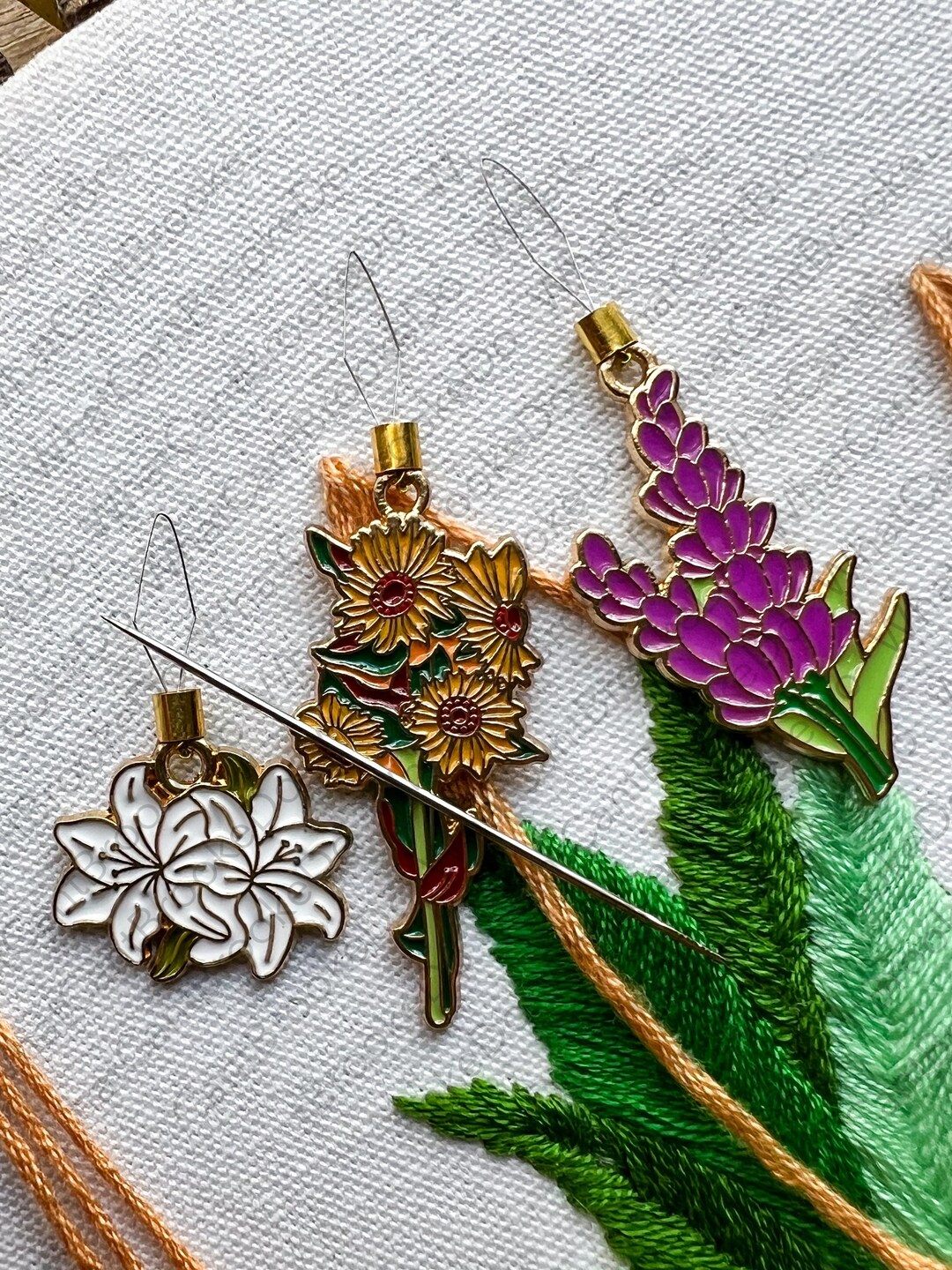 Summer Flowers Needle Threader With Option to Make Magnetic Threader ...