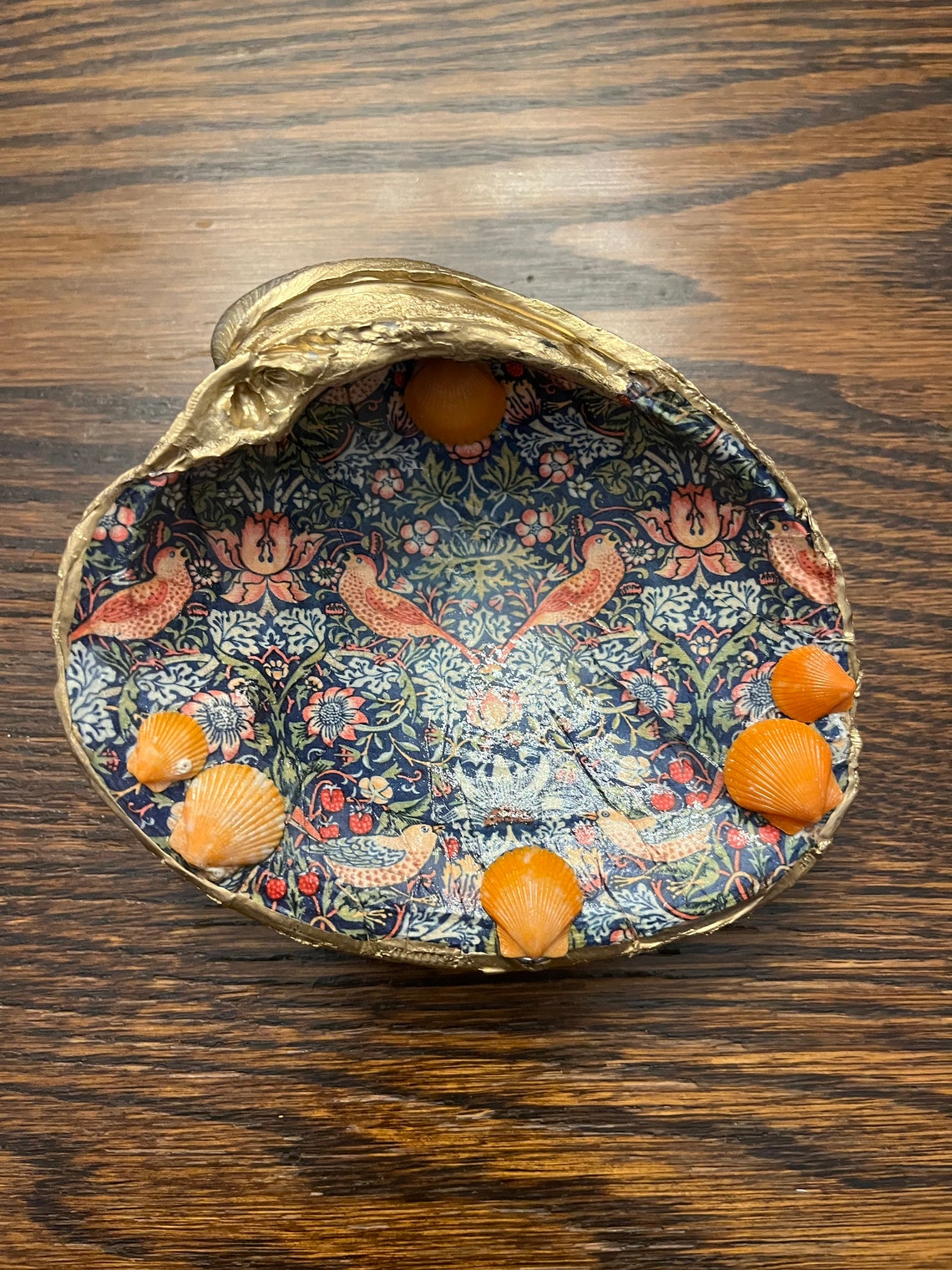 William Morris Sanibel Shell Dish Strawberry Thief | Clam Shell Trinket ...