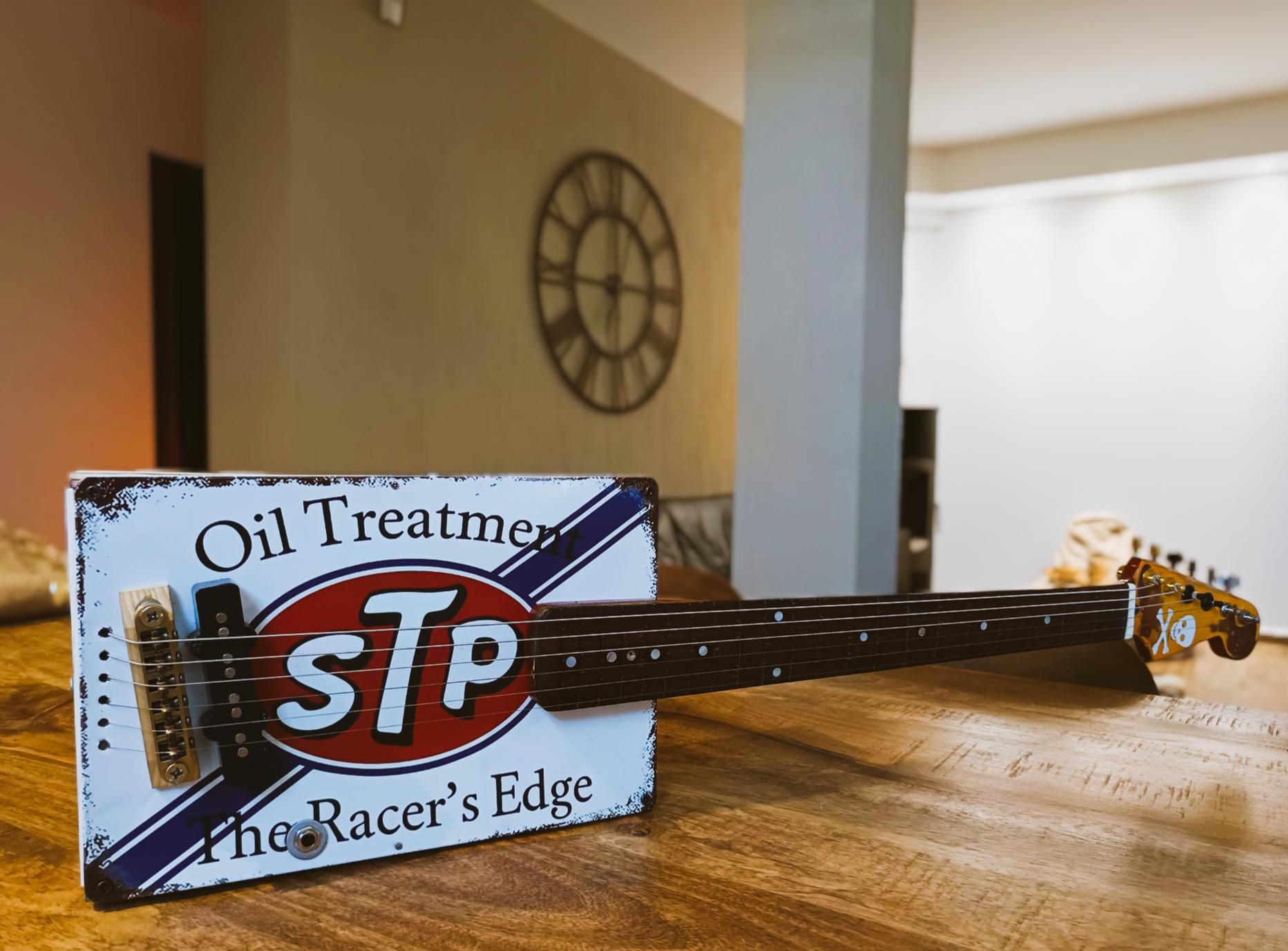 PREORDER - STP Oil Cigar Box Guitar - White Relic Slide - Fretless ...