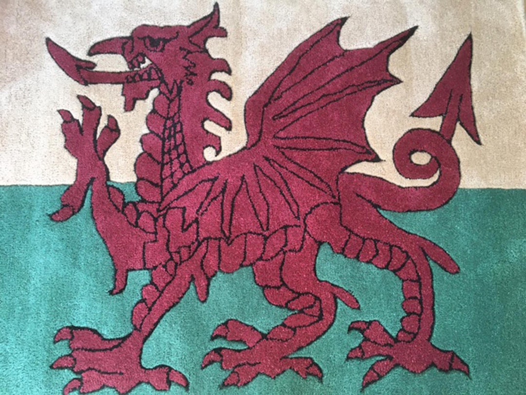 REDUCED Wool Rug Welsh Flag 6ft X 4ft Red Dragon Y Ddraig Goch Wales ...
