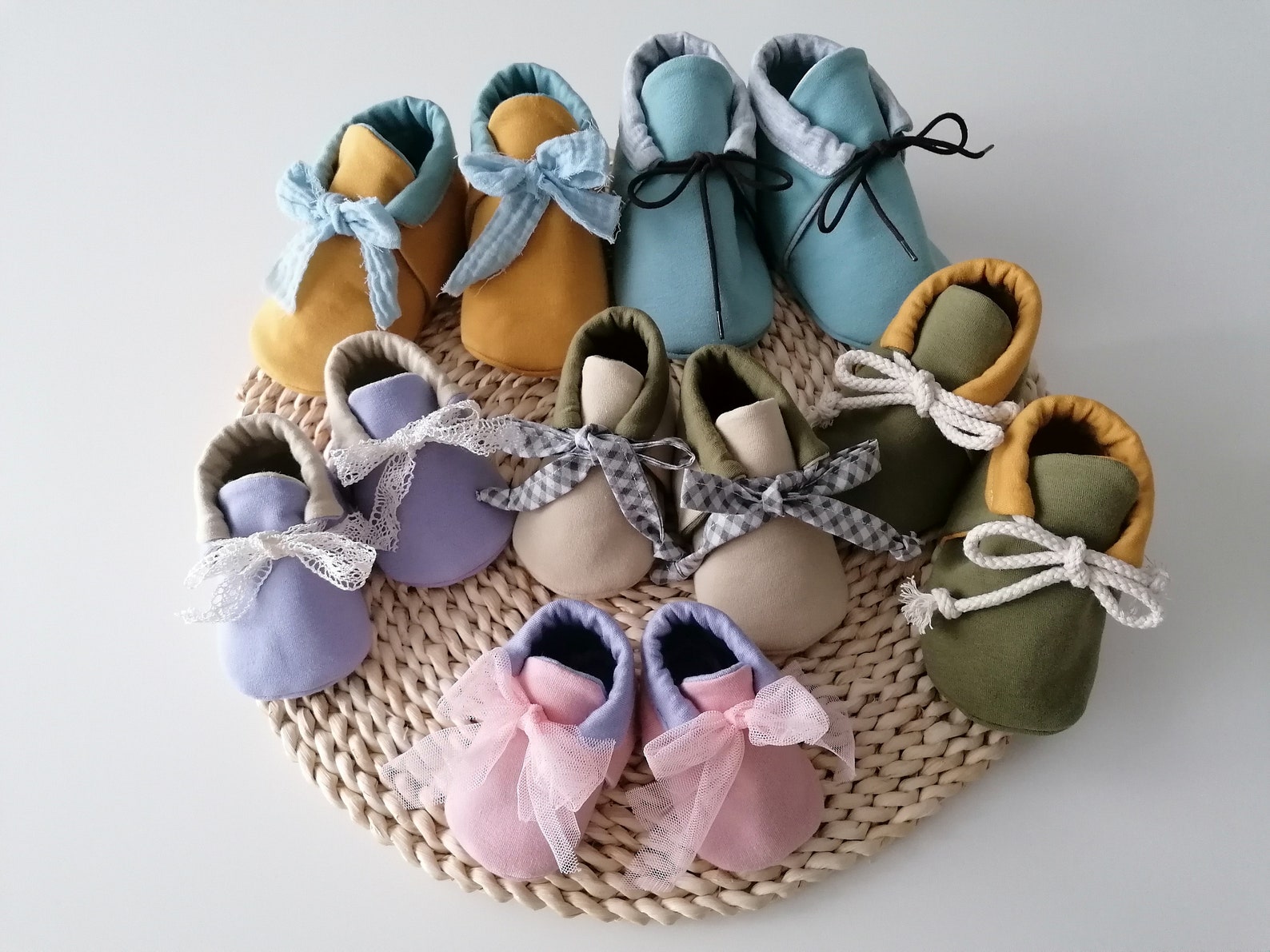 FOREVER Baby Booties Sewing Pattern & Tutorial Projector File - Etsy