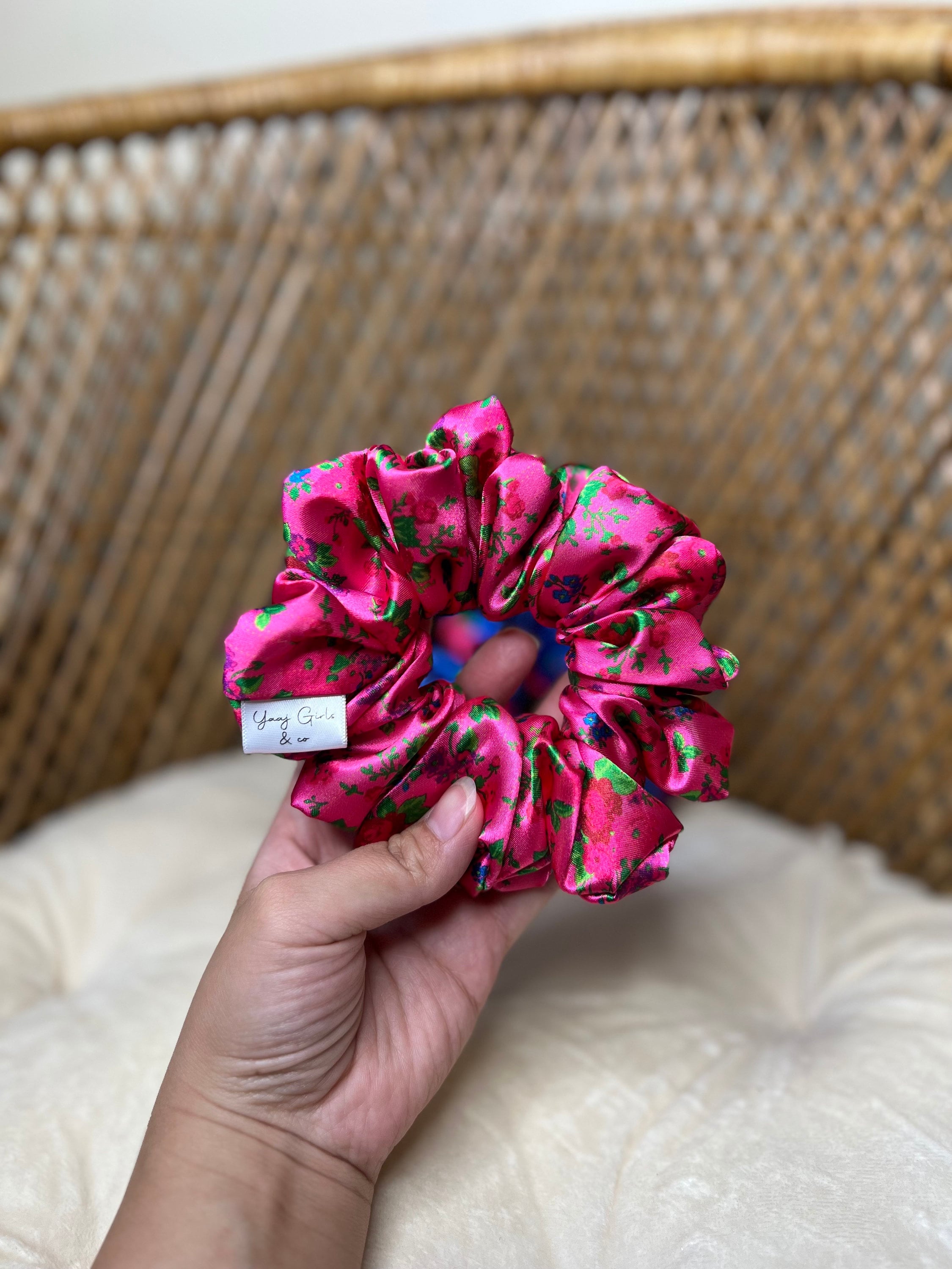 Hmong Lis Loos California Floral Pink XXL Scrunchie Hmong - Etsy