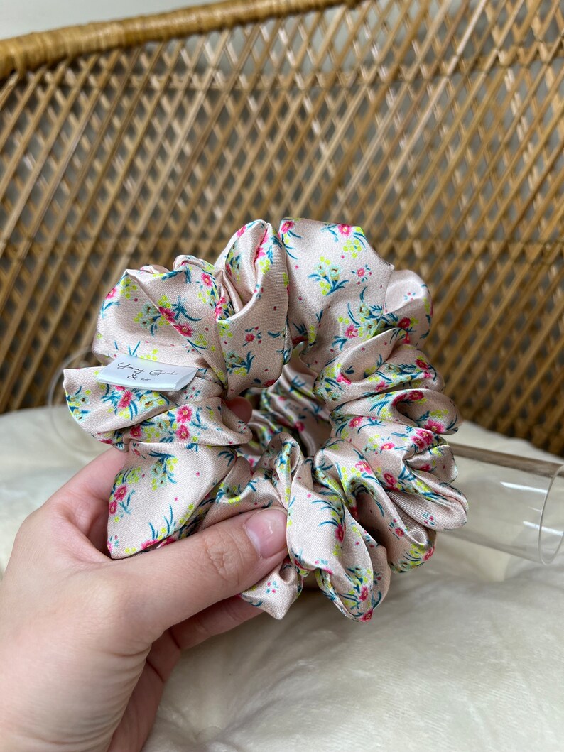 Hmong Lis Loos Pink UNICORN Floral XXL Scrunchie Hmong Satin Scrunchie ...