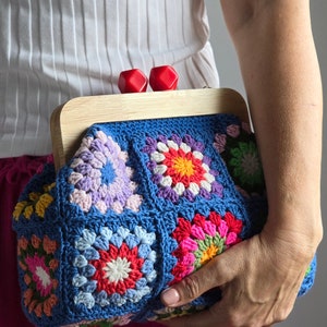 Blue Crochet Vintage Kiss Lock Pouch With Coloful Granny Square's, Chic ...
