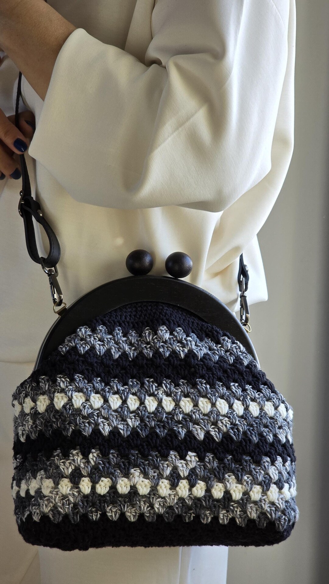 Black Granny Crochet Clasp Purse - Wooden Kiss Lock Clutch , Lined With ...