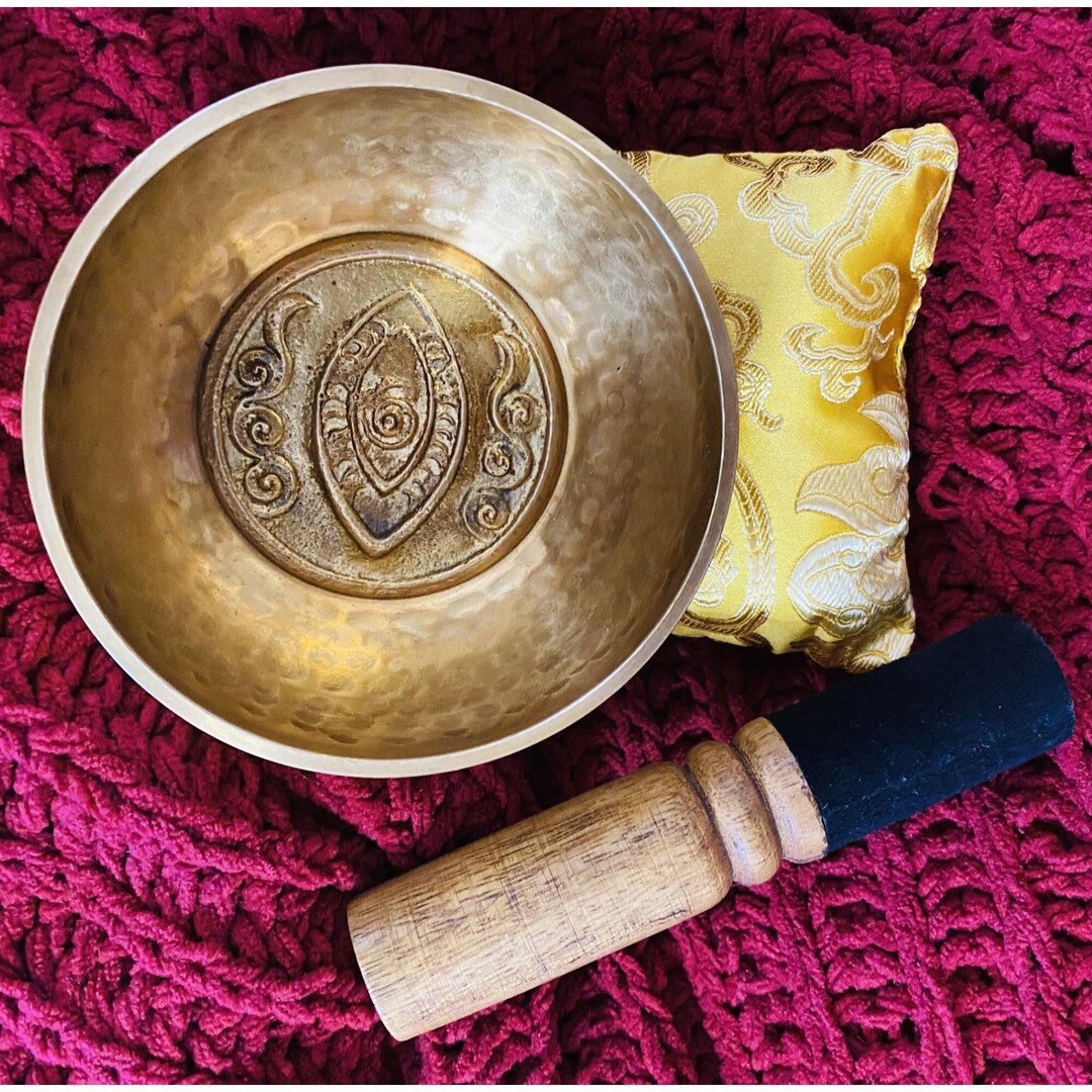 Yoni Bowl — Tibetan Singing Bowl Set With Healing Mantra Engravings ...