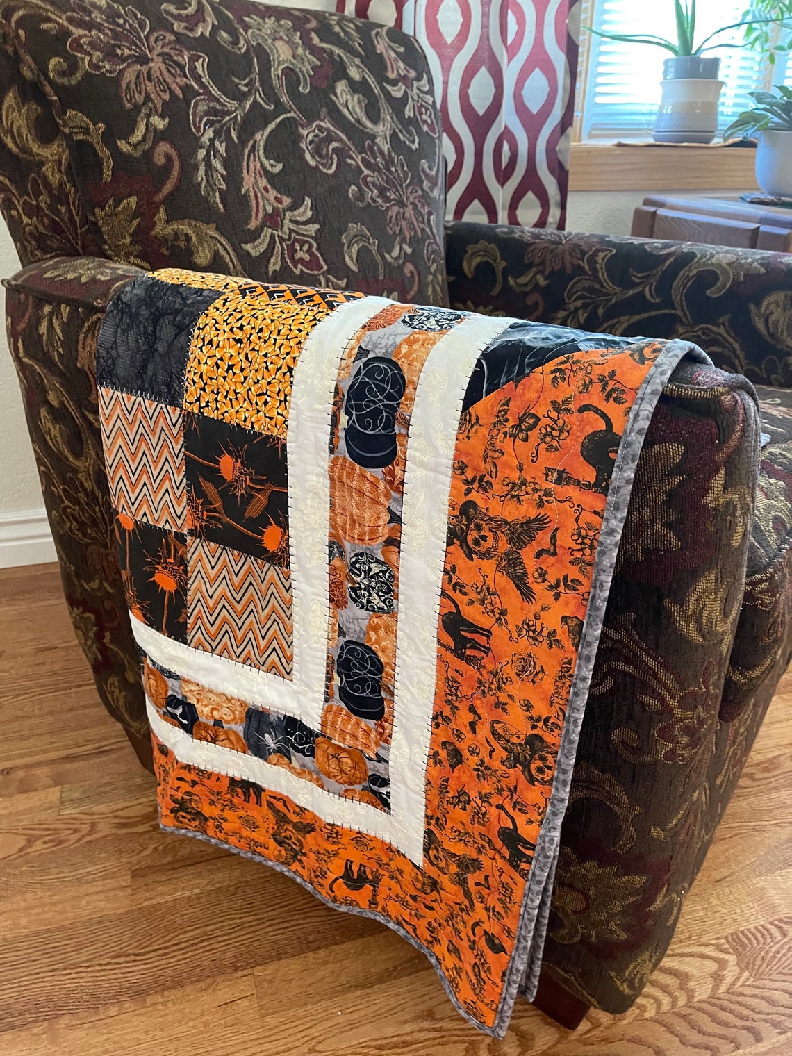 Halloween Table Topper - Etsy