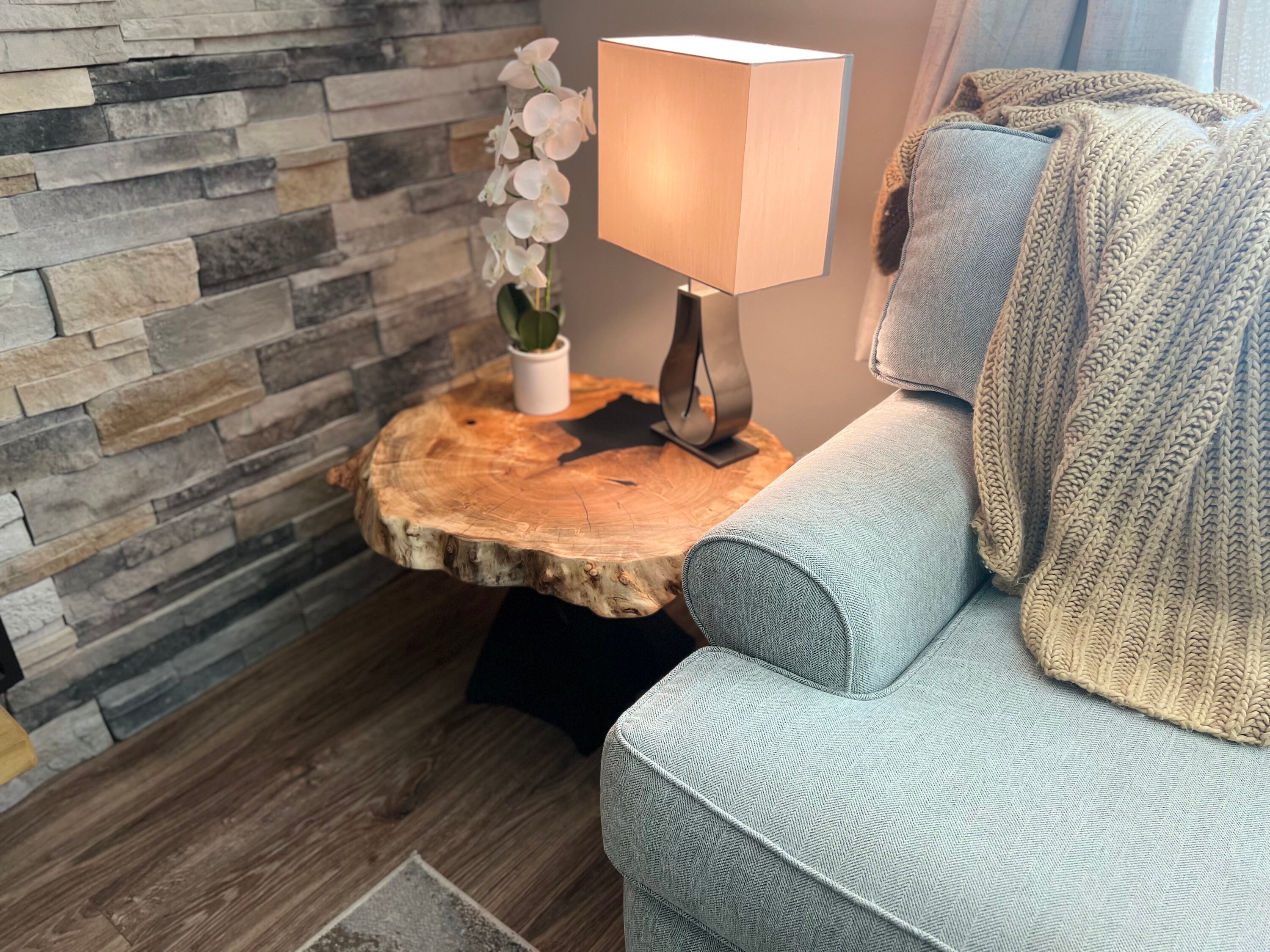 Live Edge Solid Oak End Table Side Table Coffee Table - Etsy