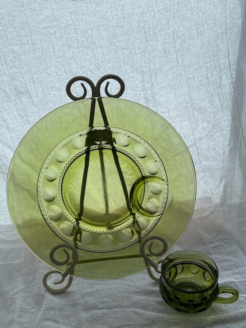 Vintage Kings Crown Snack Set - Etsy