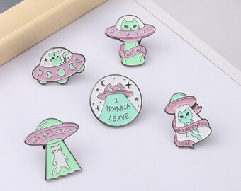 Kawaii Alien Pin | Etsy