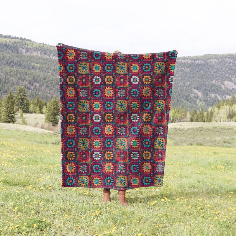 Granny Square Fleece Blanket - Etsy UK