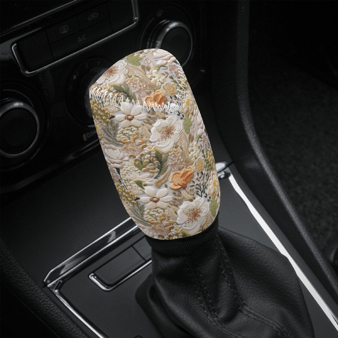 White Flower Meadow Shift Knob Cover for Women, Boho Floral Car Shifter ...