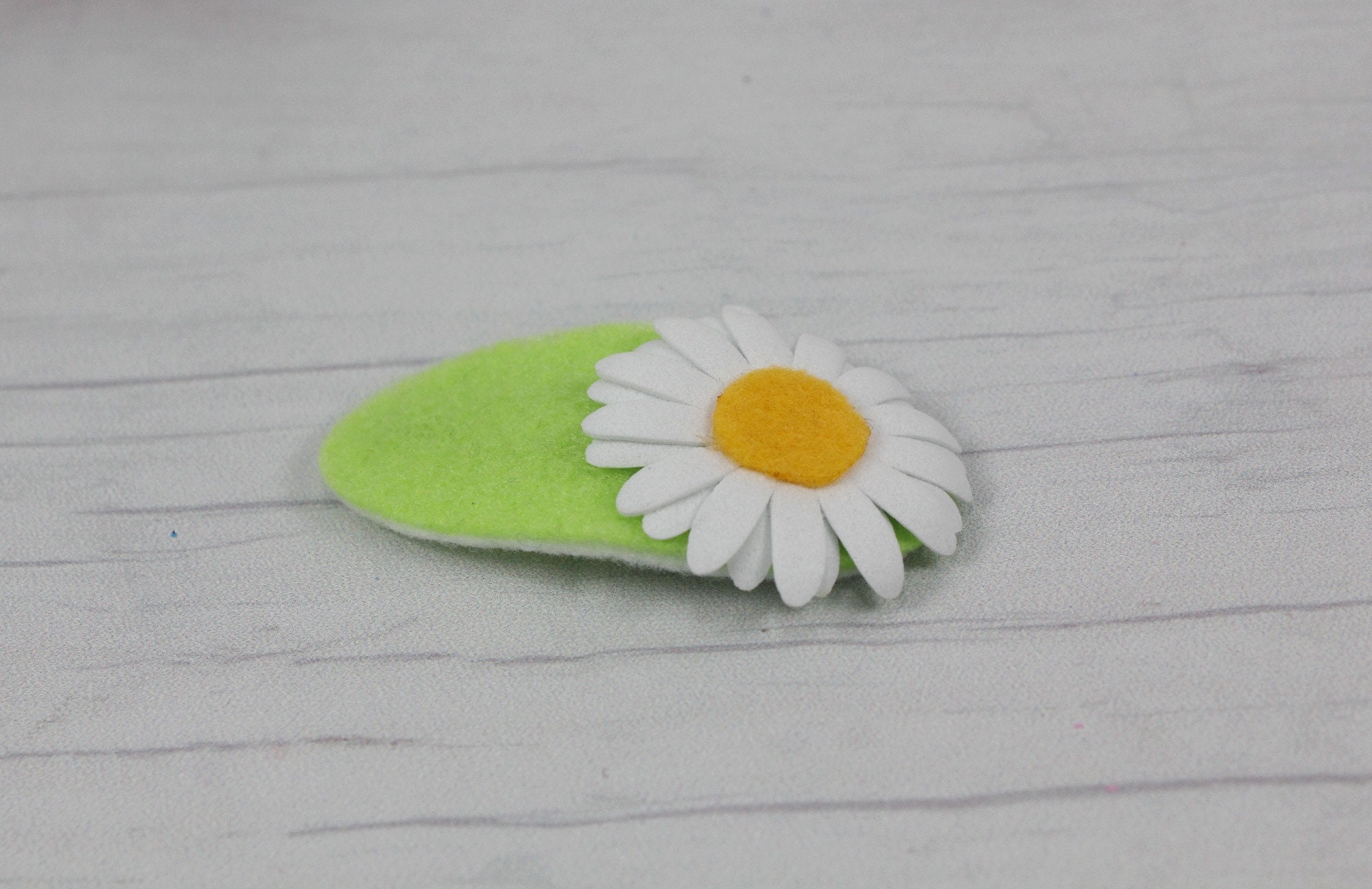 Set of 2 Daisy Click Clack Snap Hair Clip for Girls Summer Floral Hair ...