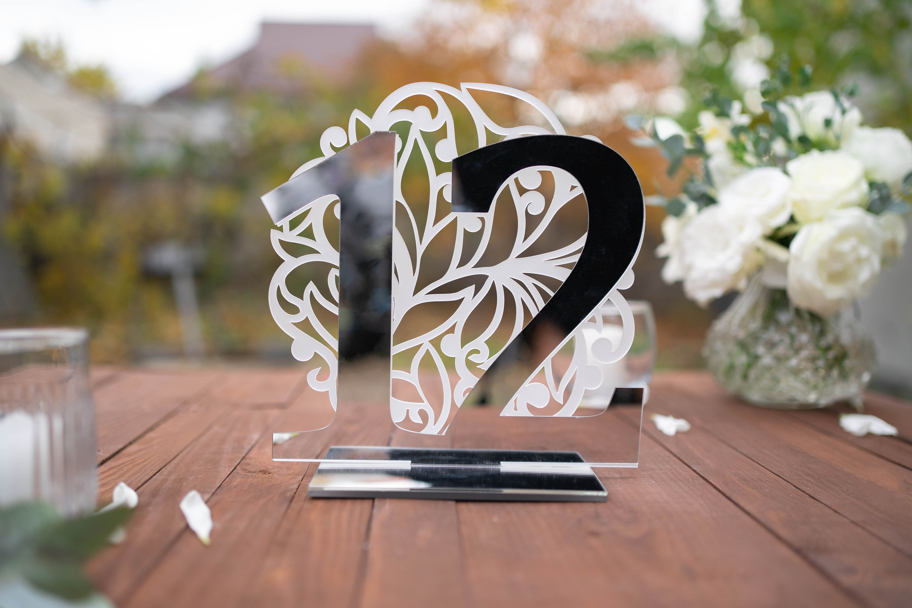 Gold and Silver Wedding Table Numbers Mirror Gold / Silver Table ...