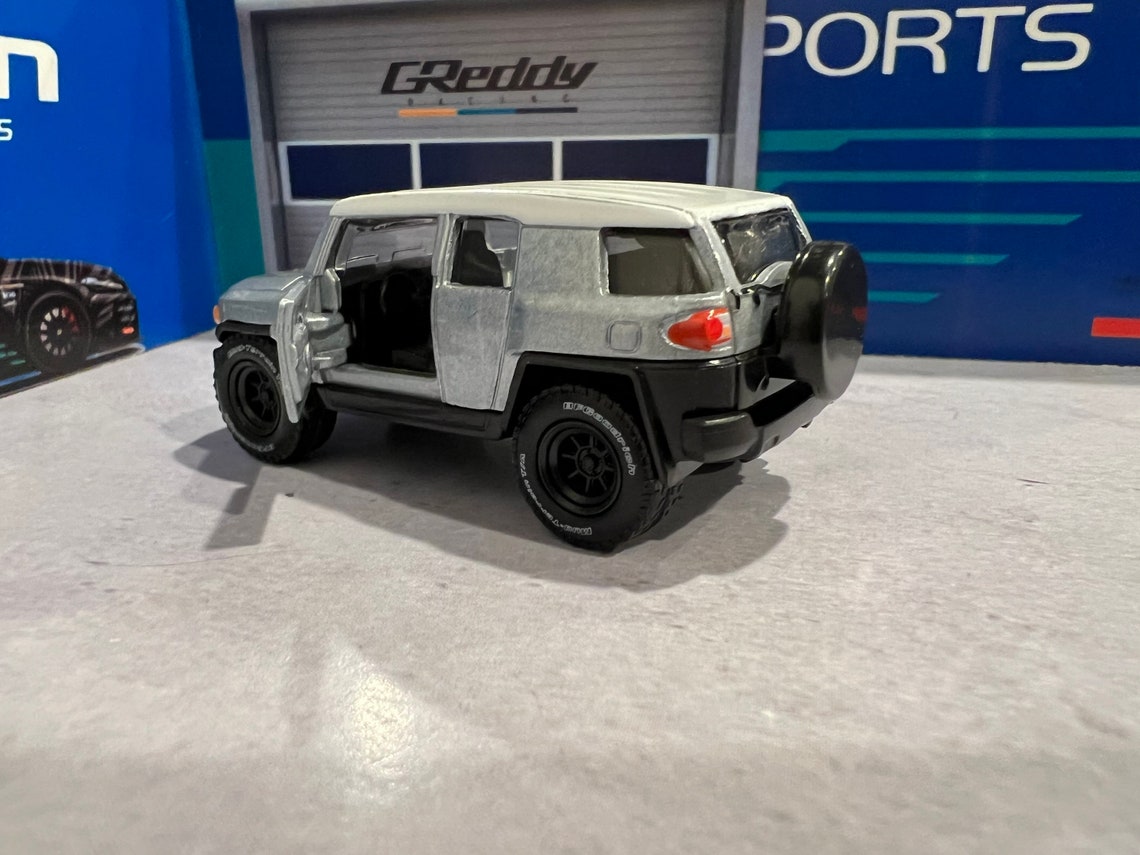 Matchbox Moving Parts Toyota FJ Cruiser With Real Riders off - Etsy