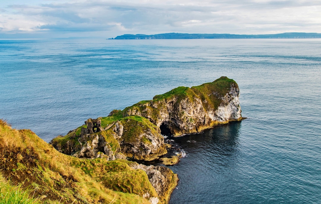 Photo Print of Kinbane Castle, Kenbane Head, Rathlin Island, Cauesway ...
