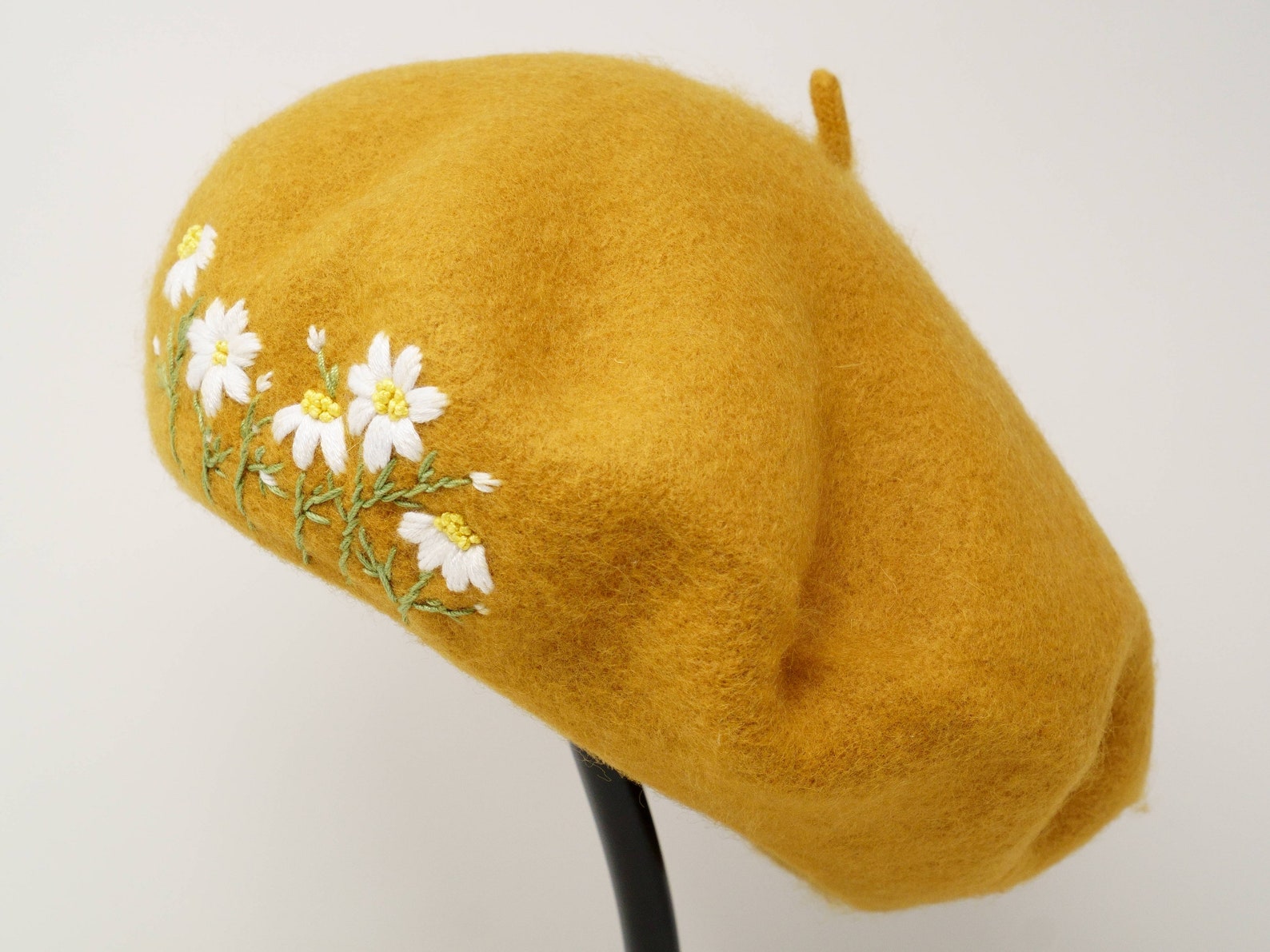 Handmade Hand Embroidered Mustard Yellow Beret Wild White Daisy Flower ...