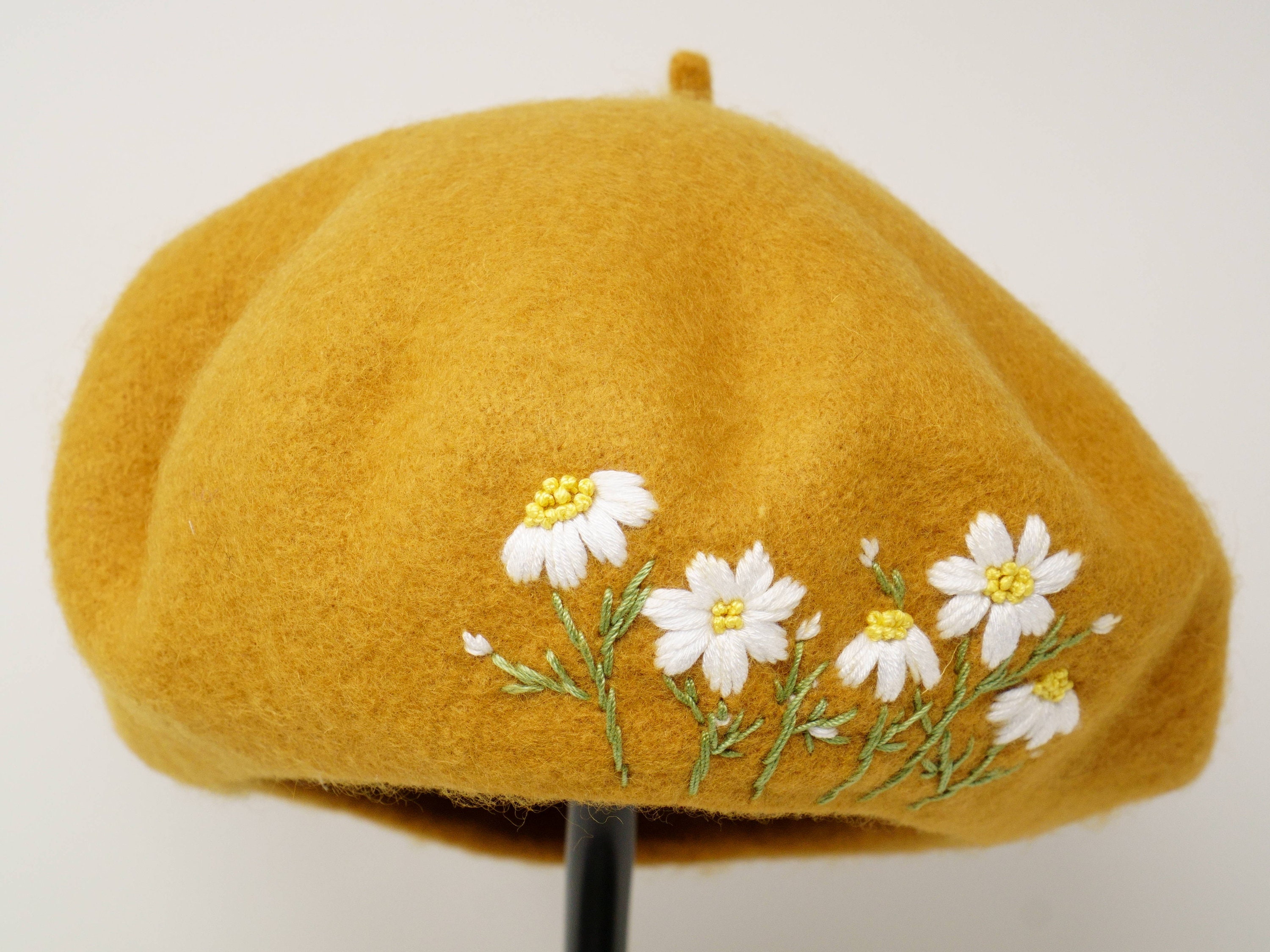 Handmade Hand Embroidered Mustard Yellow Beret Wild White Daisy Flower ...