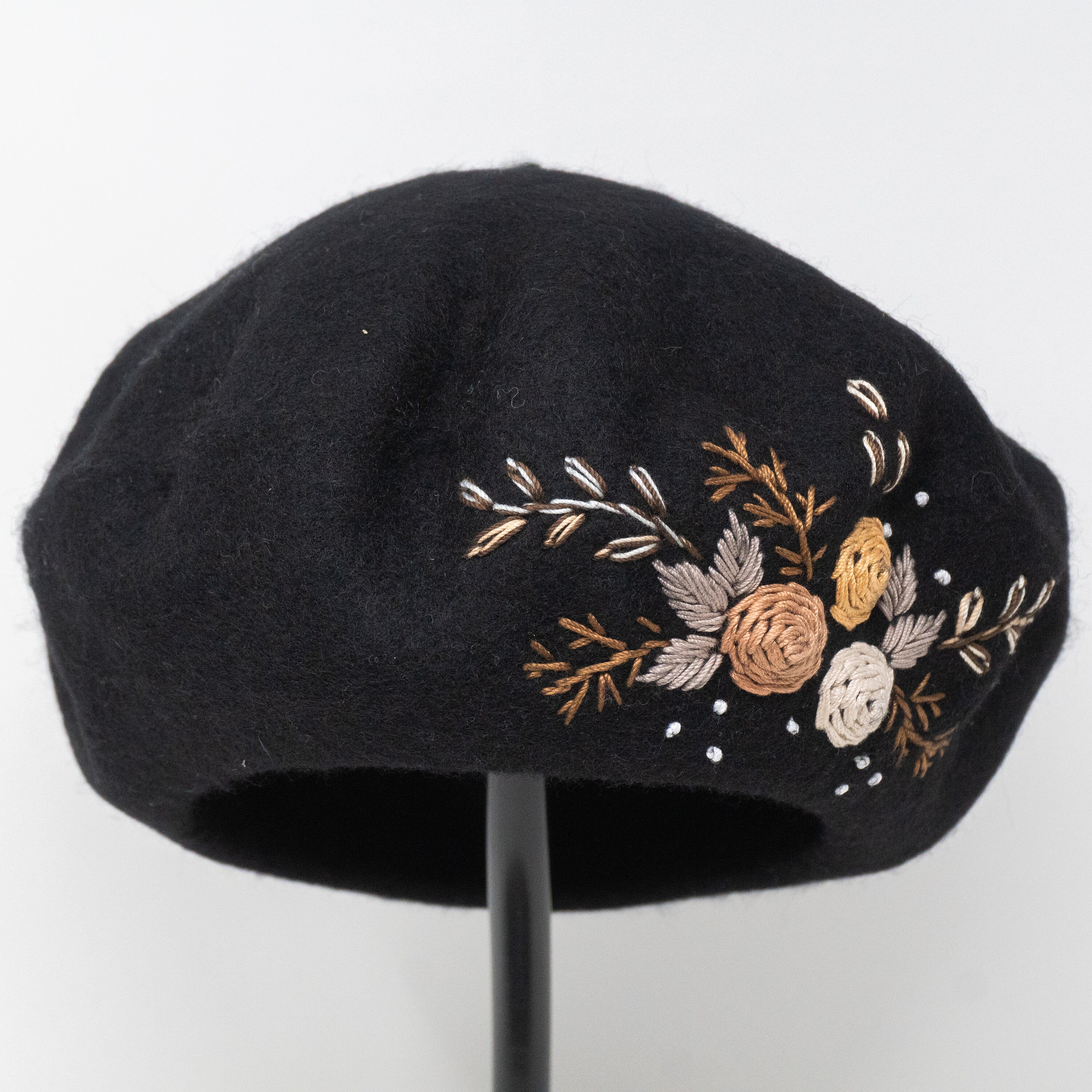 Handmade Hand Embroidered Milky Cream White Beret Wild Mute Pink Rose ...