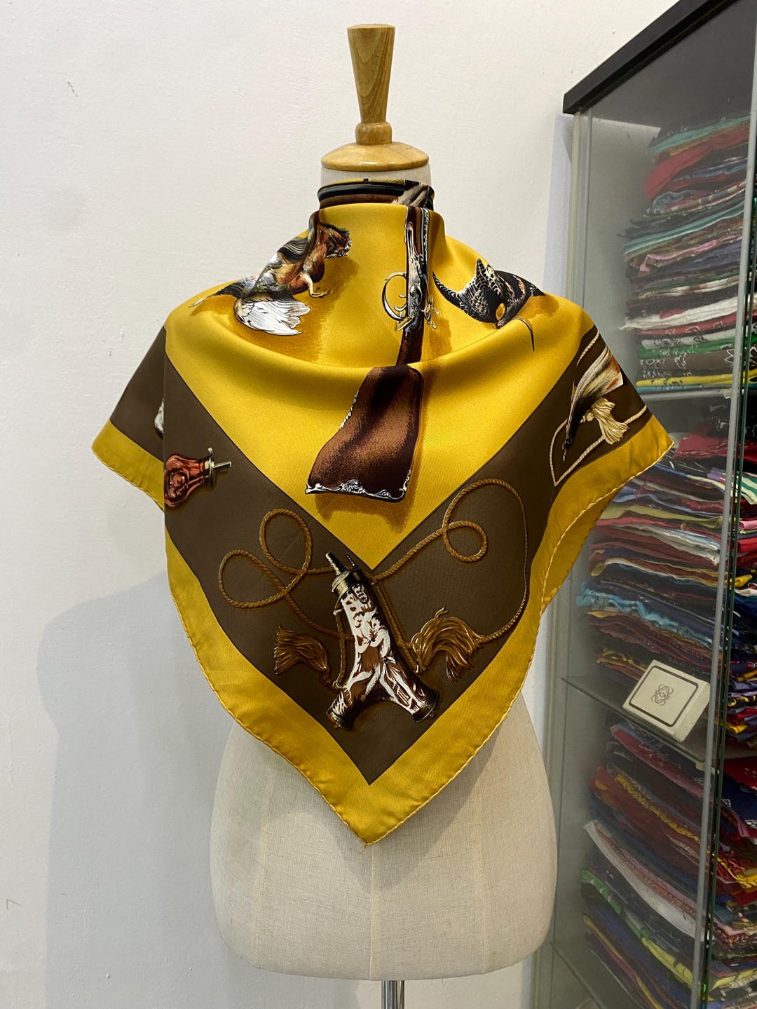 Vintage Hermes Les Fusils Silk Scarf Hermes 34x34 Hermes Silk Scarf ...