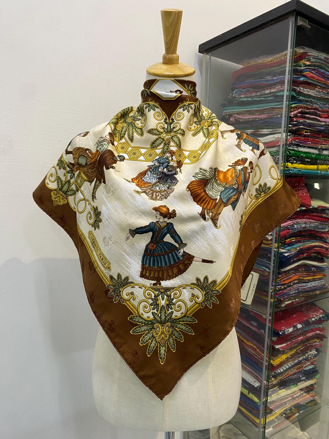 Vintage Hermes Joies D'hivers Silk Scarf Hermes 34x34 Hermes Silk Scarf ...