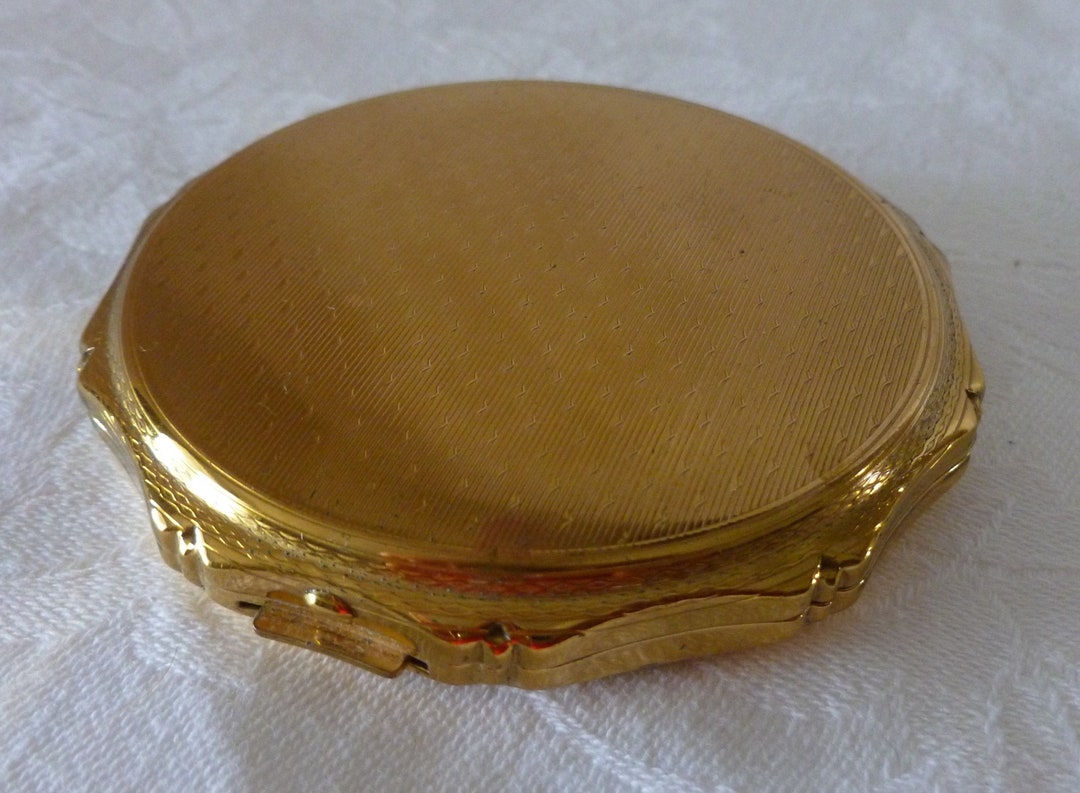 Vintage Kigu Goldtone Powder Compact - Etsy