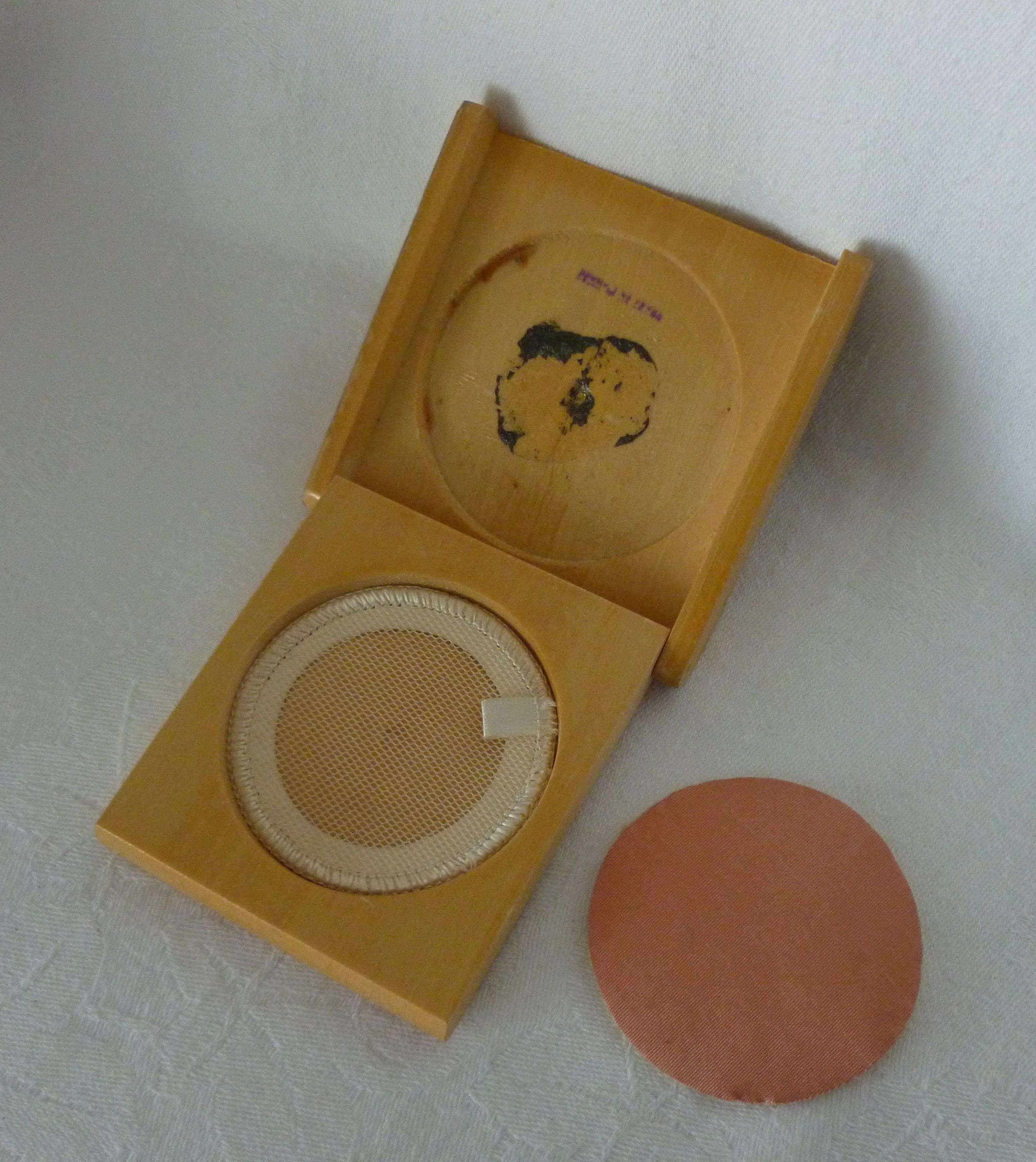 Vintage Wooden Powder Compact Souvenir of Hawaii - Etsy