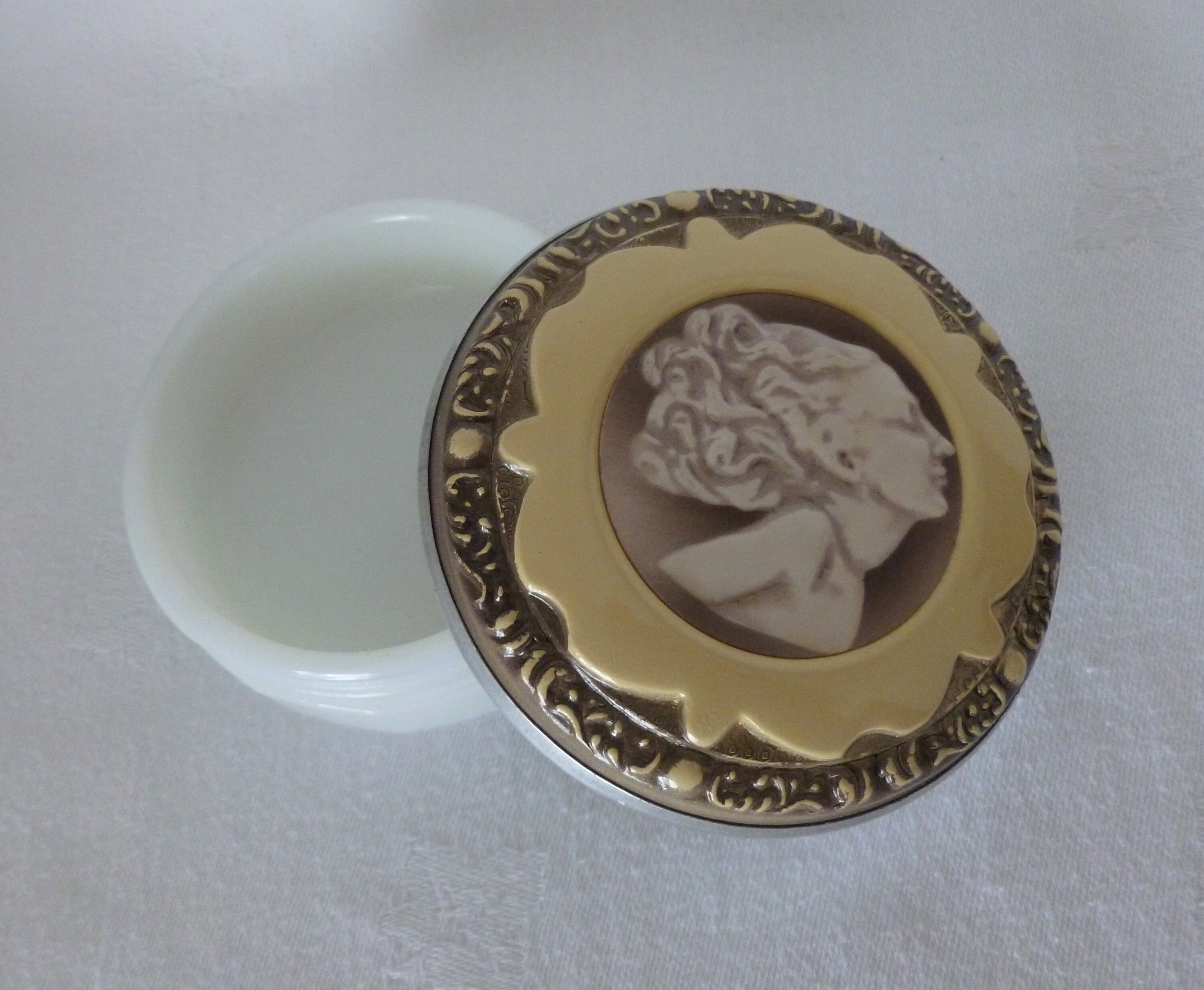 REDUCED to CLEAR Beautiful Art Deco Gwenda Powder Pot / Jar / Bowl New ...