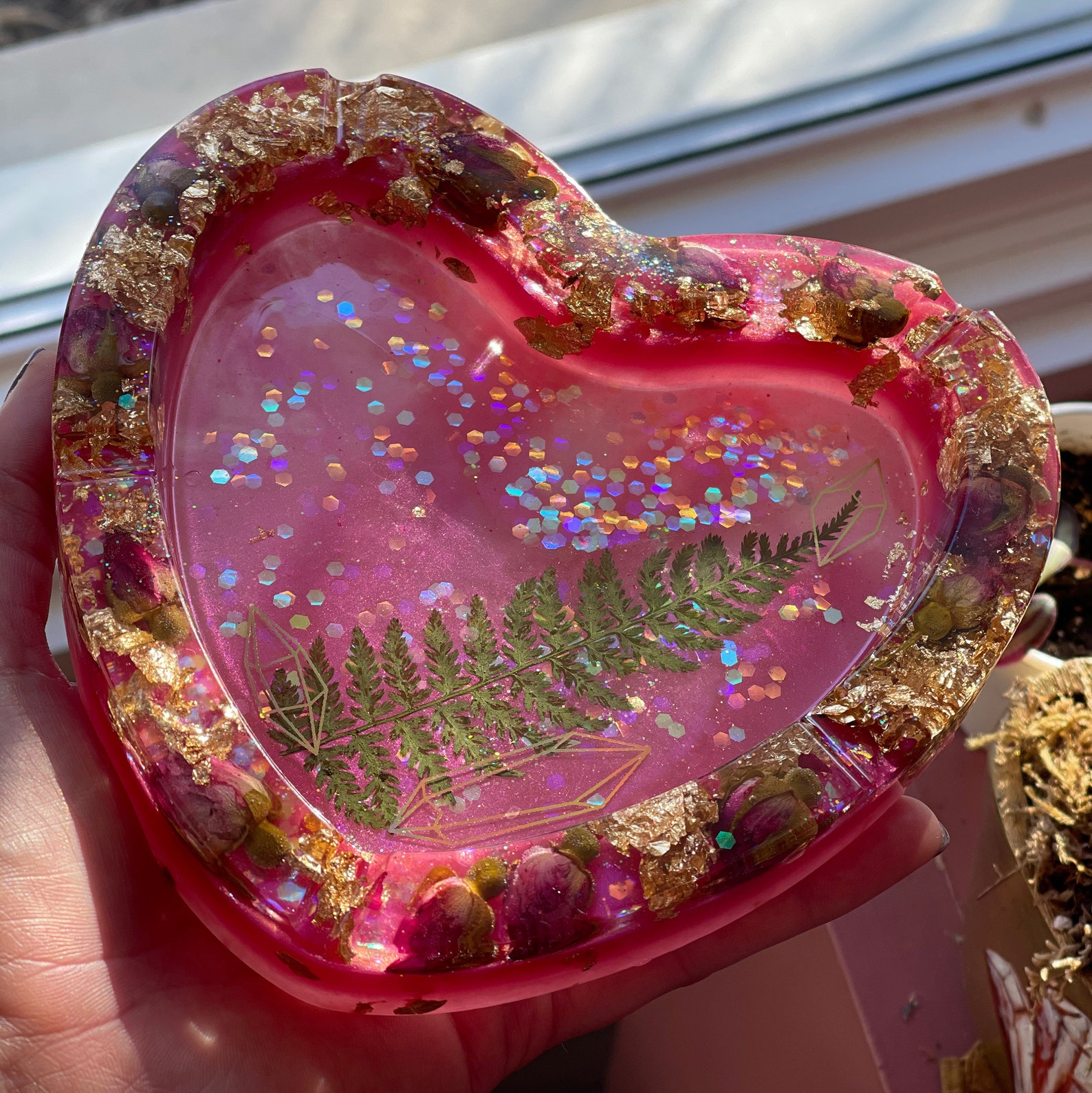 Rose Bud Resin Ash Tray, Pink Resin Crystal Tray, Crystal Heart Ashtray ...
