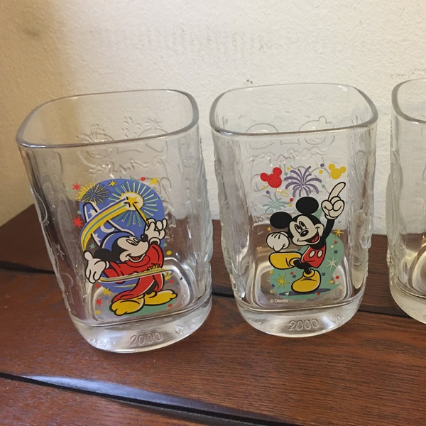 Mickey Mouse Vintage Glass - Etsy