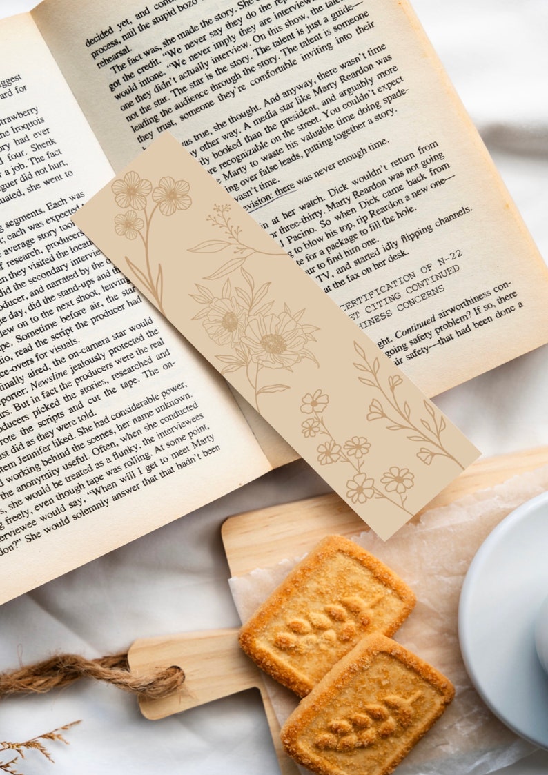 Flower Bookmark, Aesthetic Bookmark, Books, Bookmarks, Bookworm ...