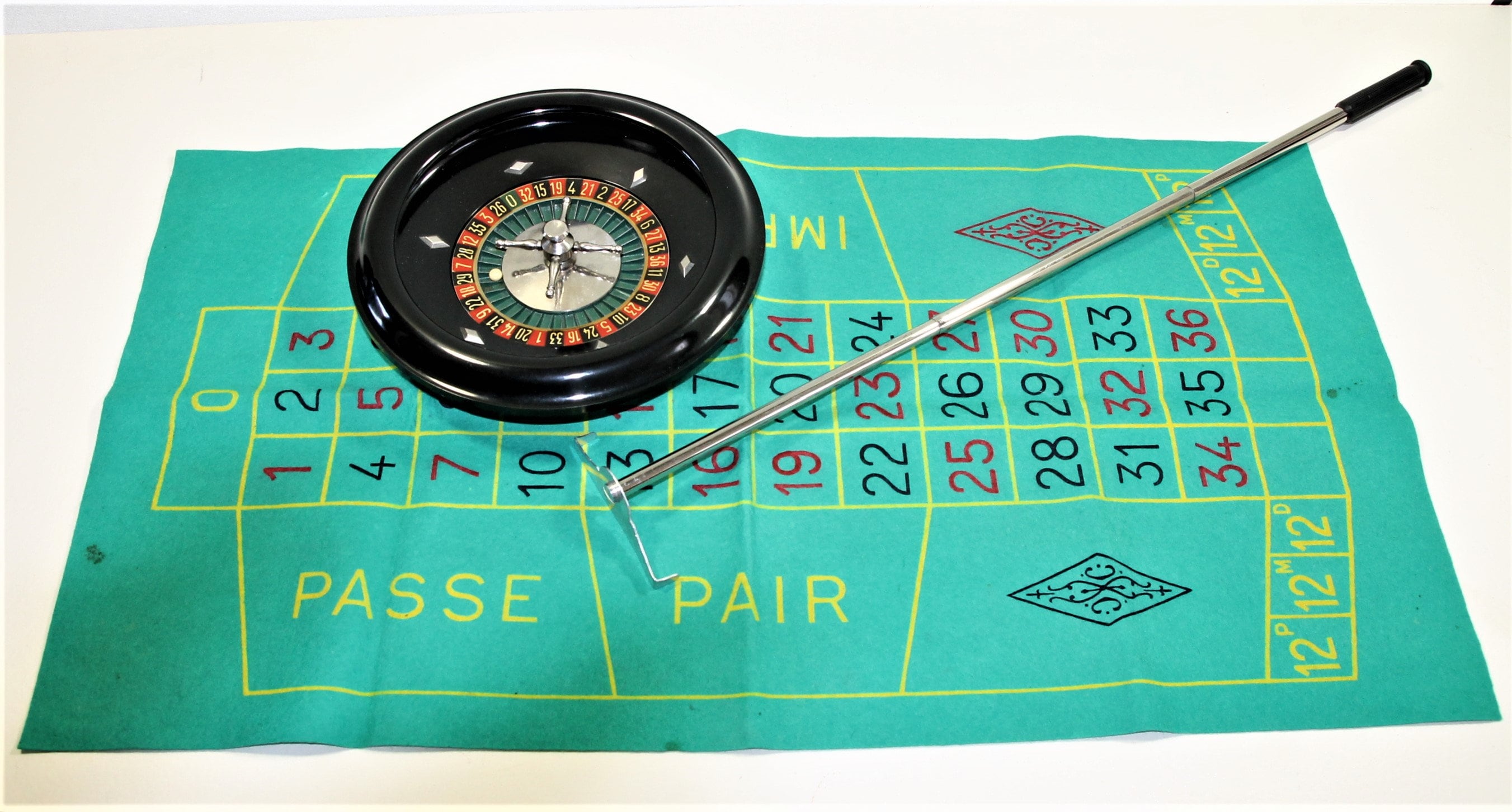 Vintage Roulette Game in Case - Etsy