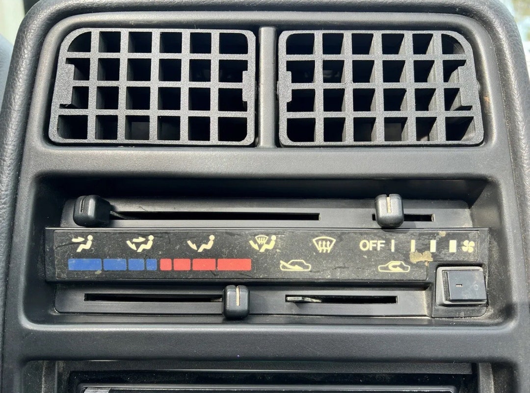 1992-1995 Geo Tracker / Suzuki Sidekick / Vitara Dash AC Air Vent ...