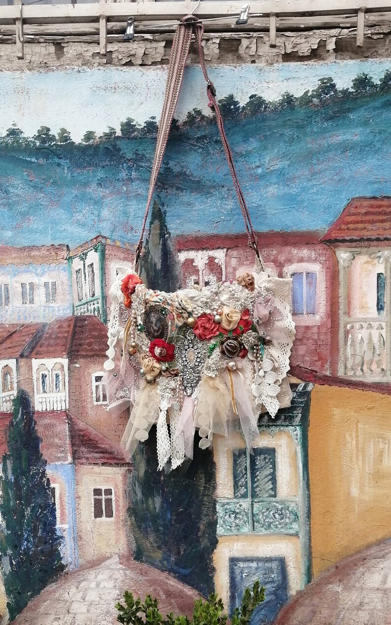 Artsy Boho Bag, Romantic Cross Body Bag, Beige Shoulder Bag for Queen ...