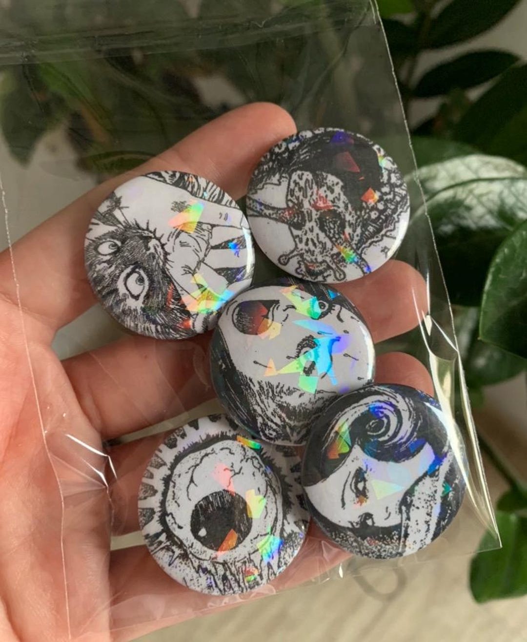 Horror Manga Pin Button Set - Etsy