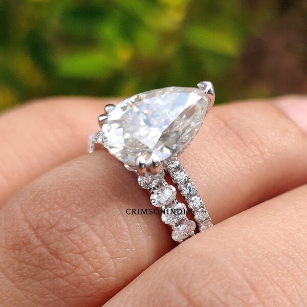Pear Engagement Ring Set - Etsy