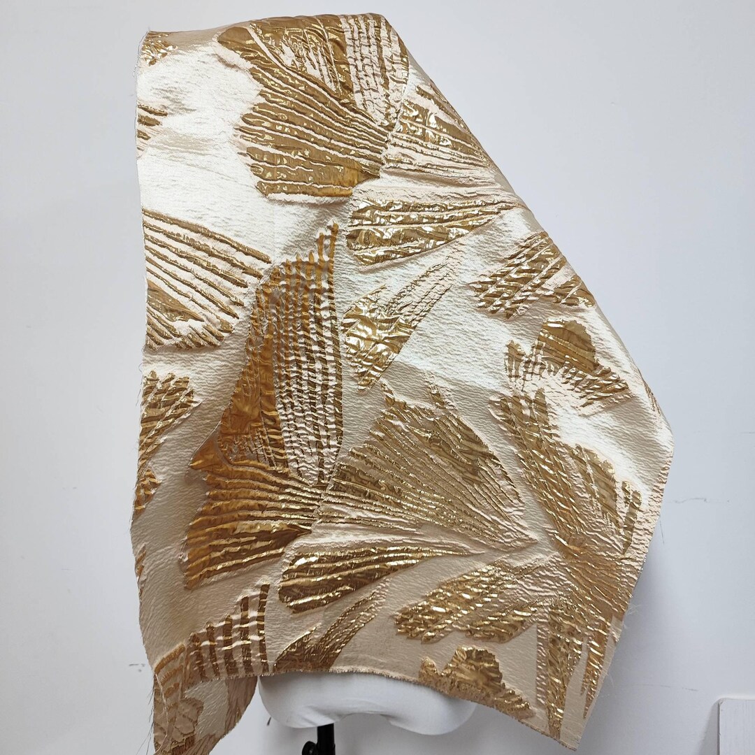 Gold Bright Jacquard Fabric, 3D Embossed Texture Fabrics, Gilt Brocade ...