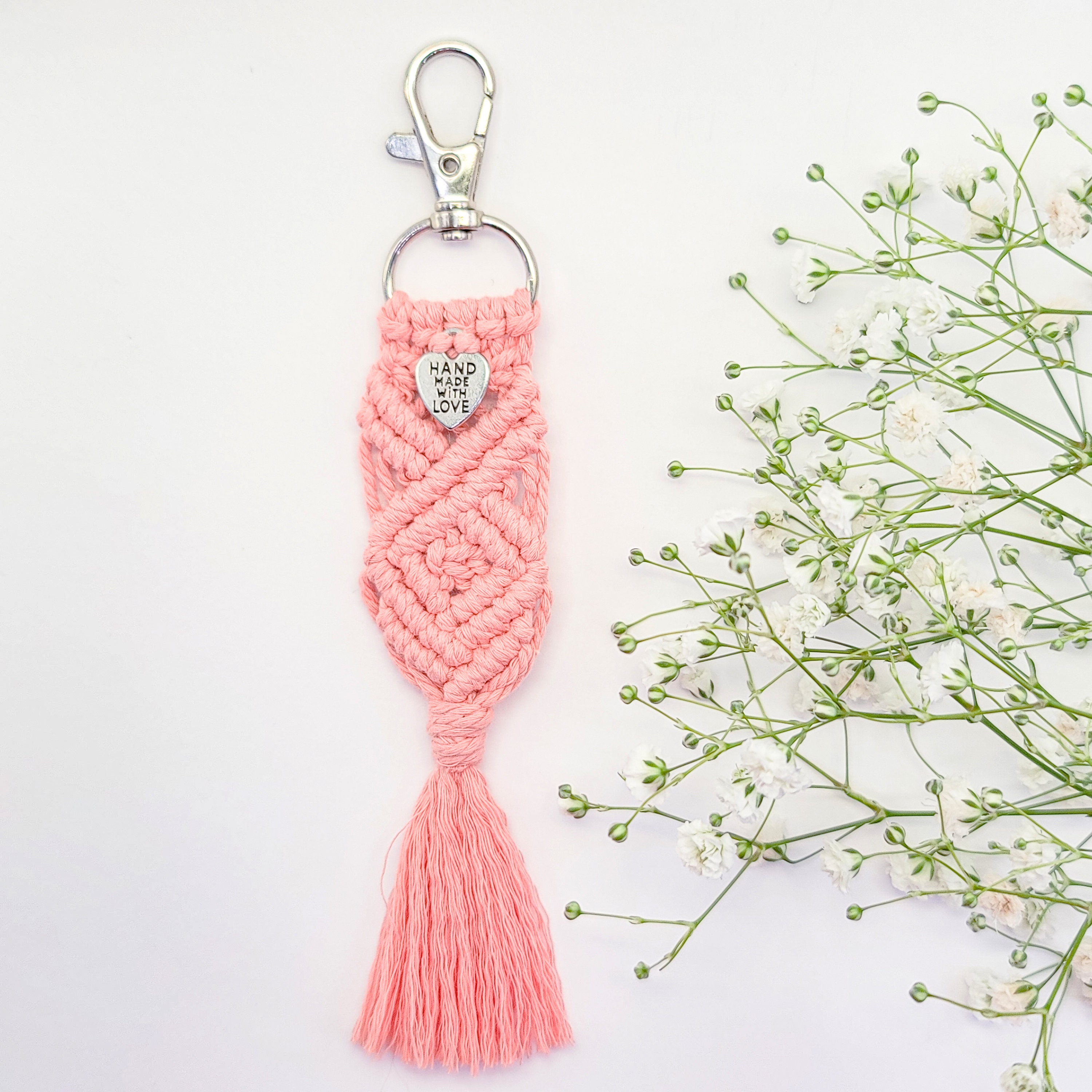 Handmade With Love Macrame Keychain Macrame keychain Gifts - Etsy.de