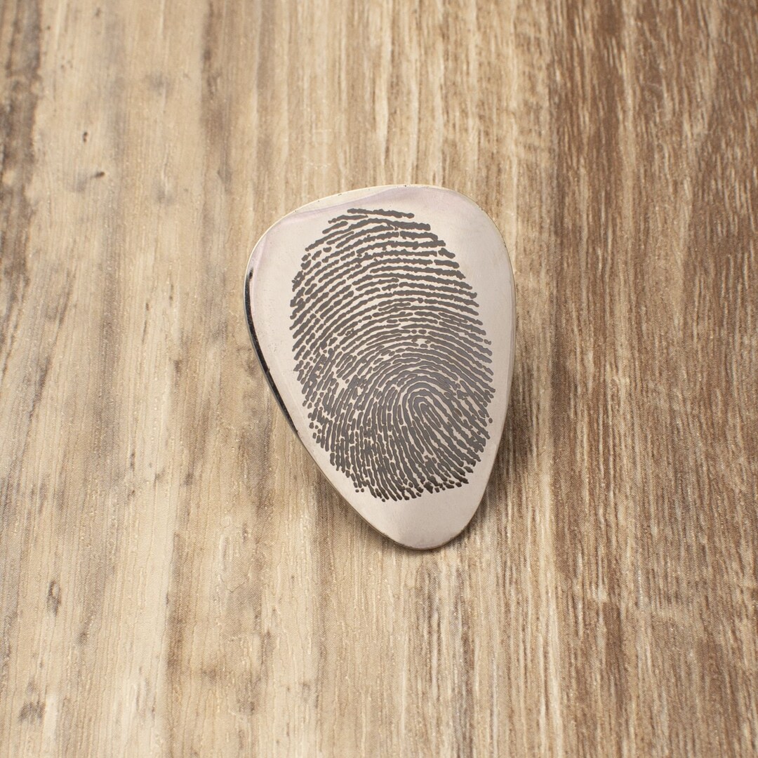 Personalized Fingerprint Guitar Pick With Engraved Plectrum Case - Etsy