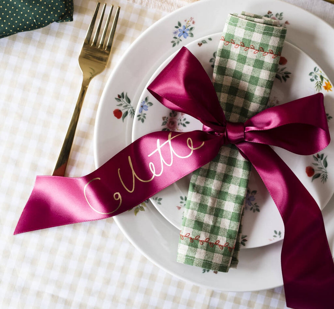 Personalized HOLIDAY Place Name - Table Decoration - Etsy