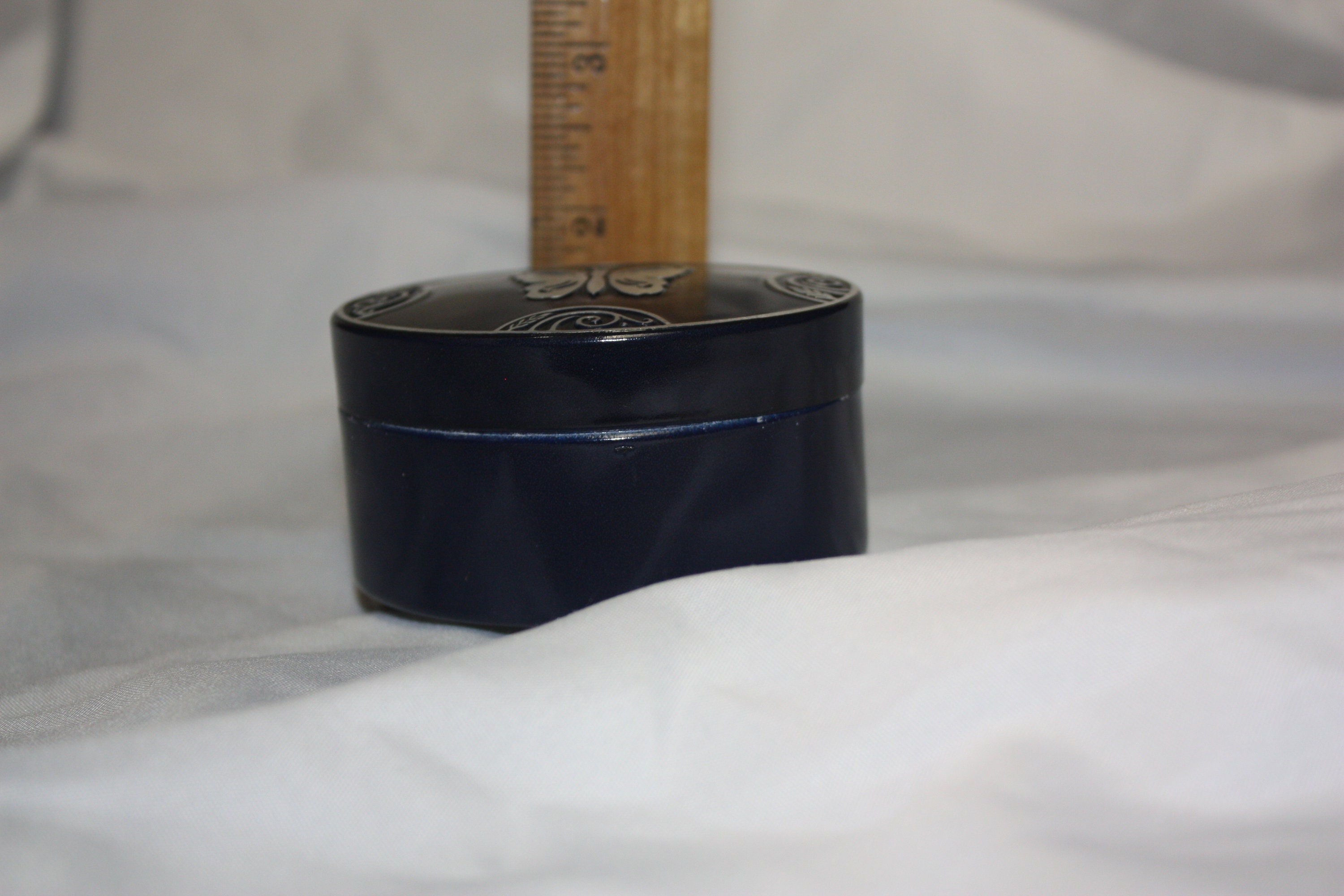 Vintage C1930 Lucretia Vanderbilt Face Powder Box, Metal With Butterfly ...