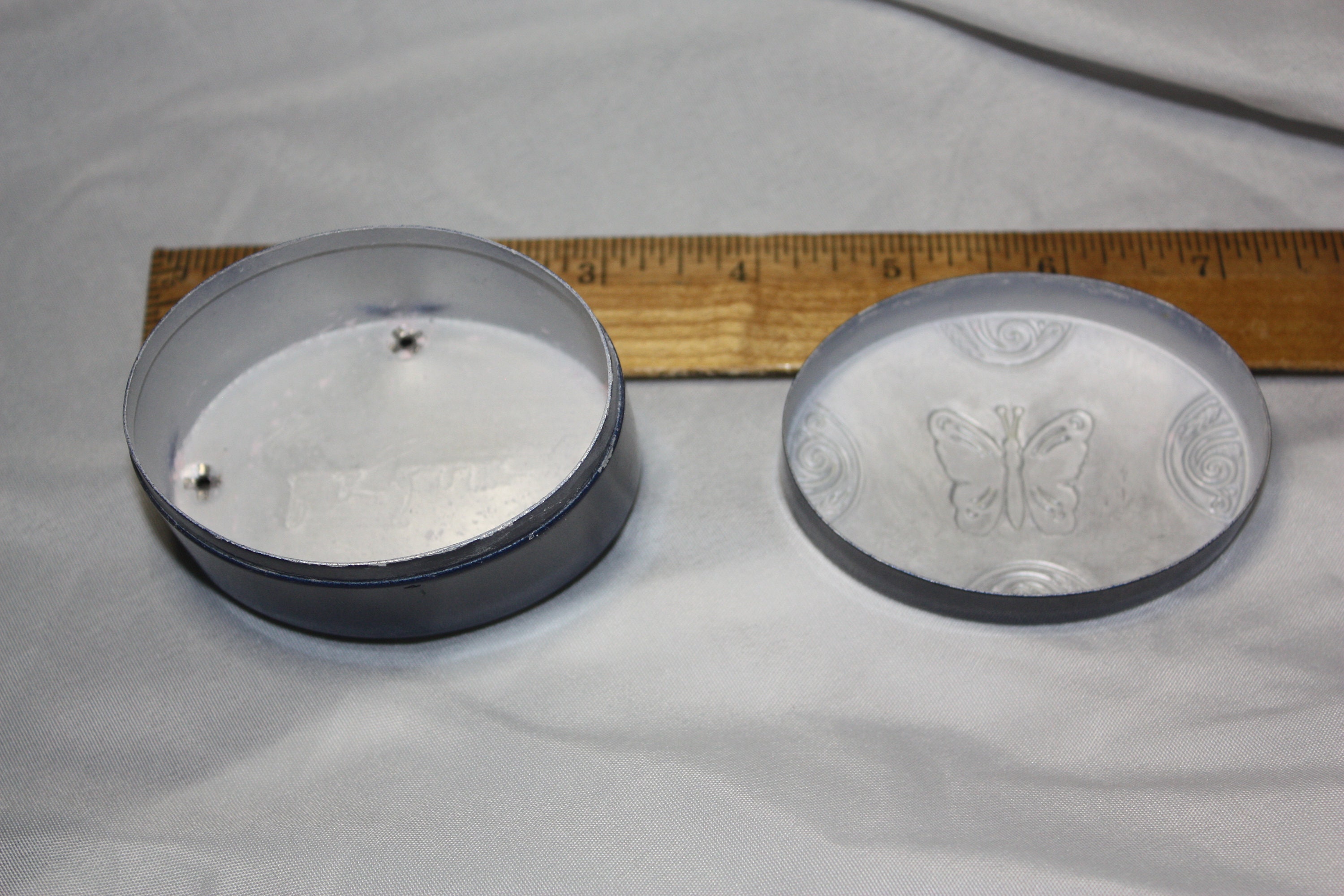 Vintage C1930 Lucretia Vanderbilt Face Powder Box, Metal With Butterfly ...