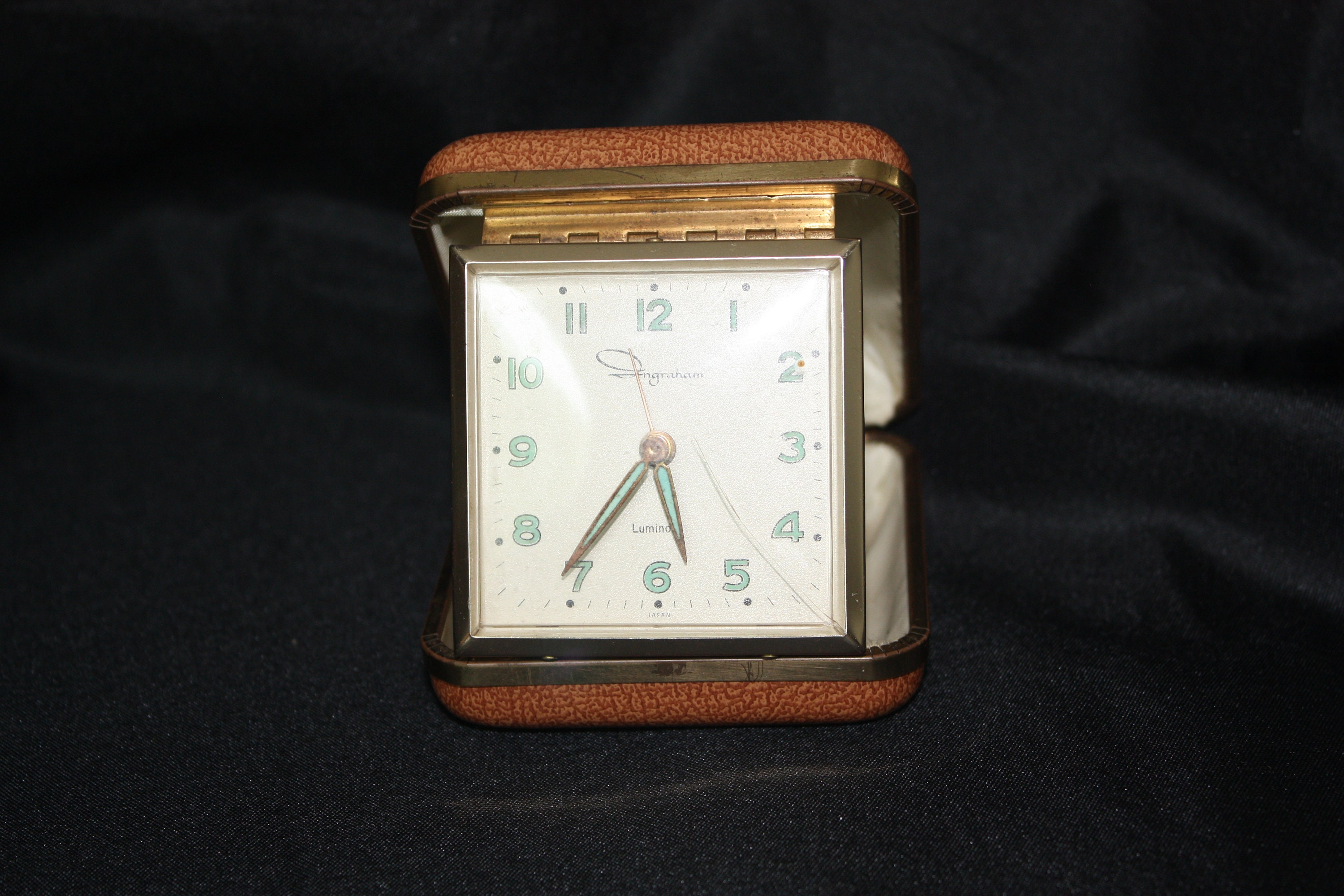 Vintage Ingraham Luminous Travel Alarm Clock - Etsy