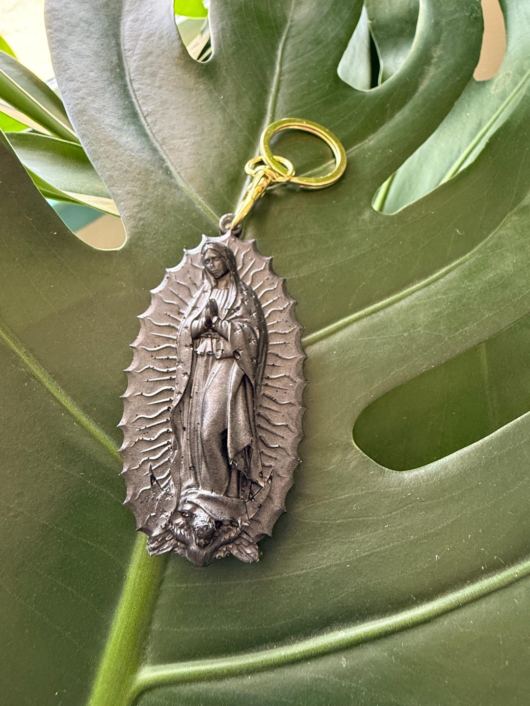 Handmade Virgin Mary Keychain – Black Epoxy Resin Charm With Sparkle ...