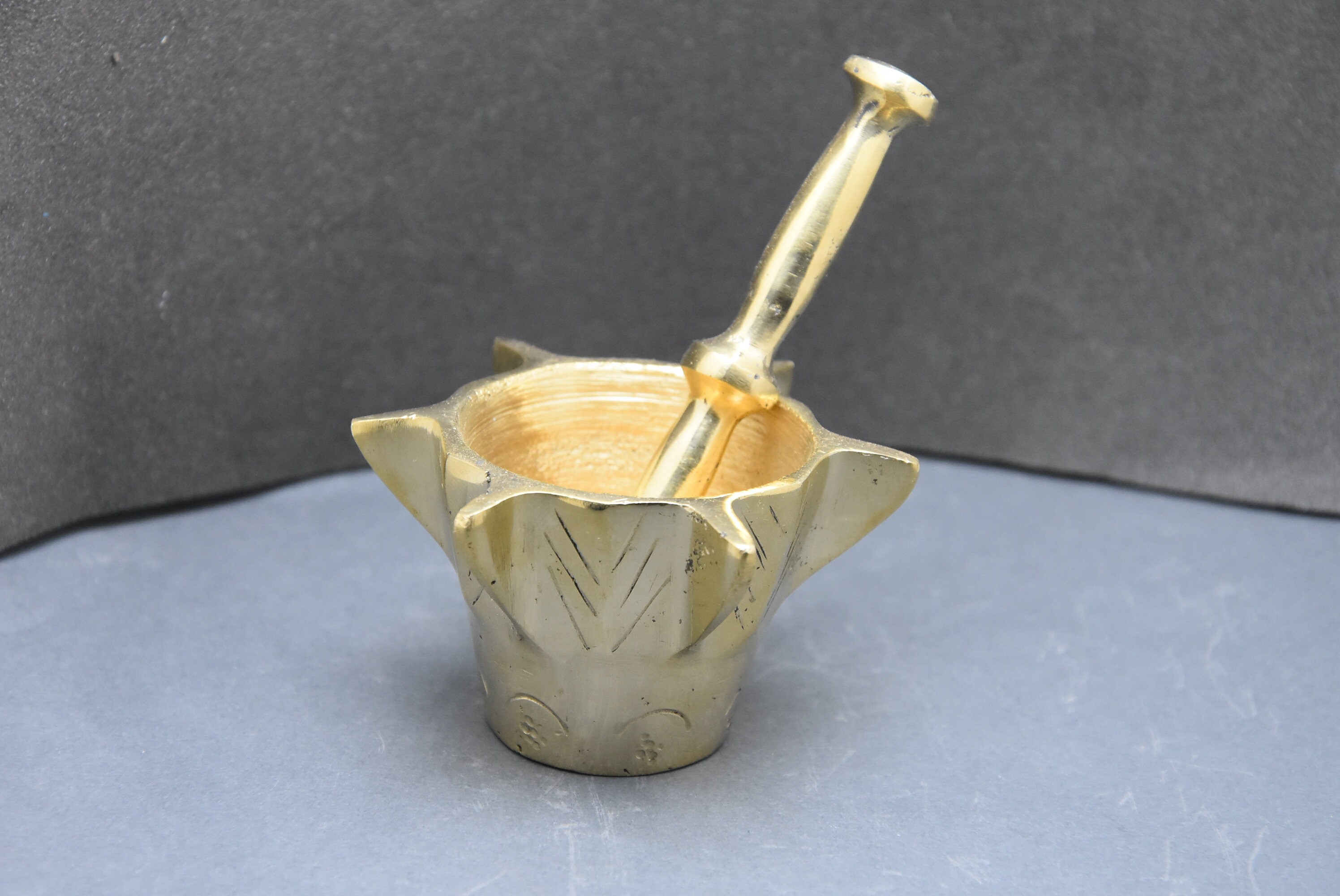 Small Brass Moroccan Mortar: Bronze Deco Mahraz - Etsy